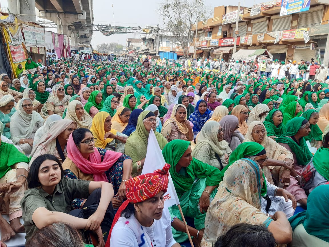 Women Farmers at Tikri Border Today