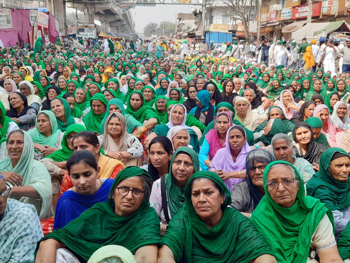 Women Farmers at Tikri Border Today