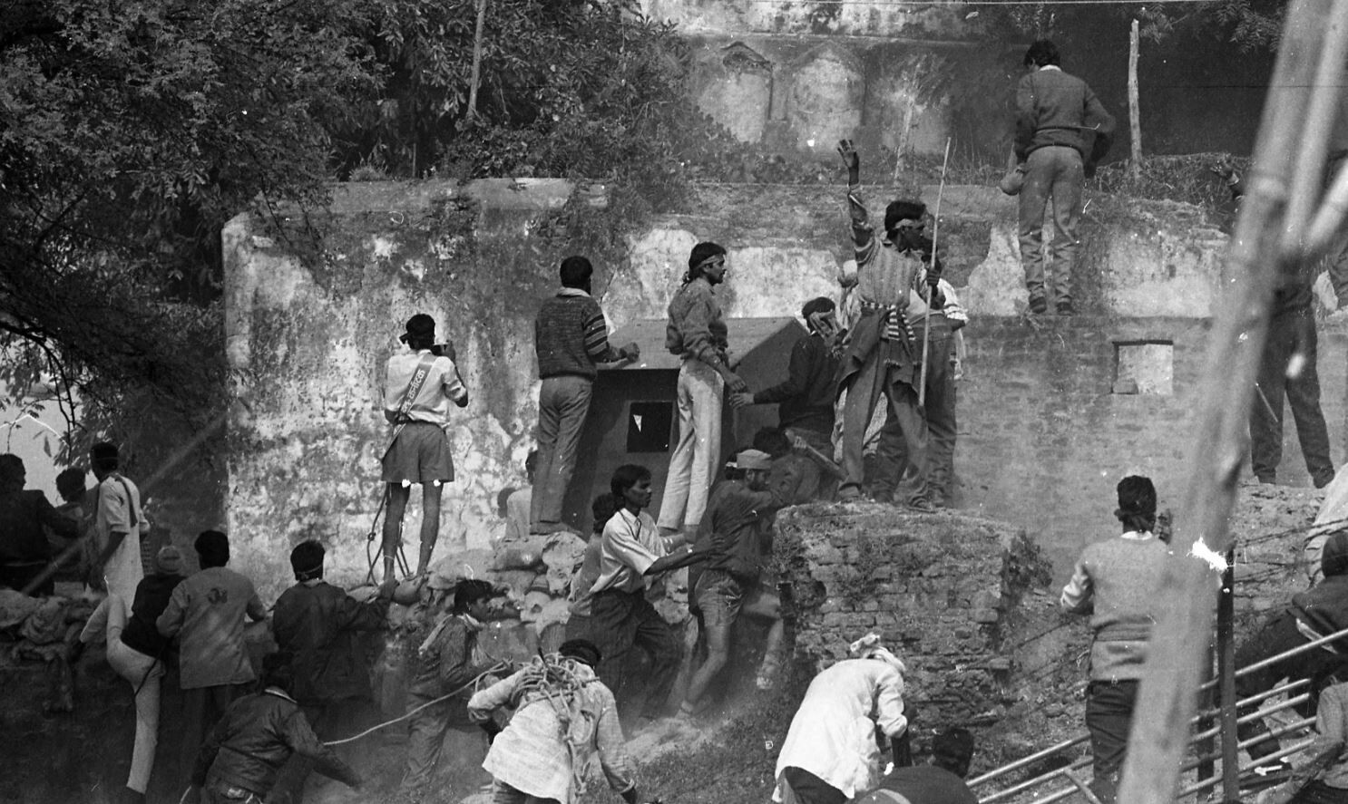 Ayodhya - Rare Photographs of December 5-6, 1992
